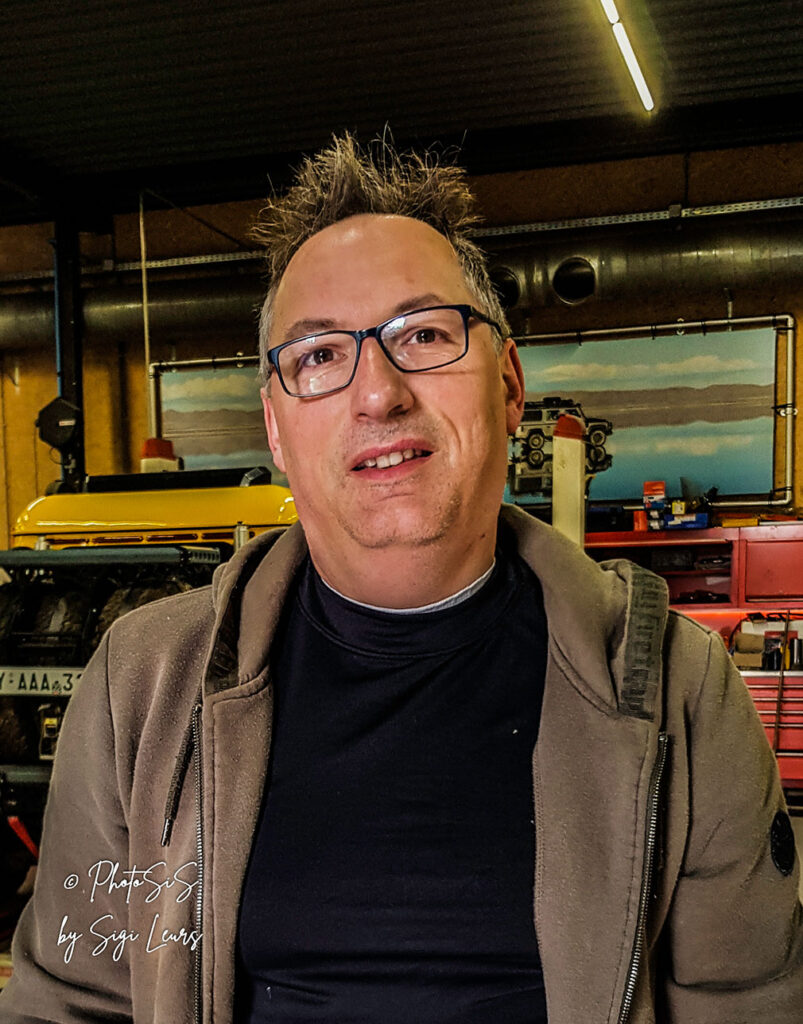 Meet the Desert Foxx Racing Team